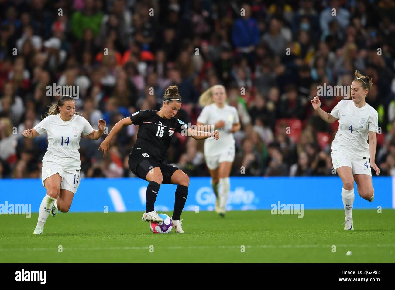 Francesca kirby hi-res stock photography and images - Alamy