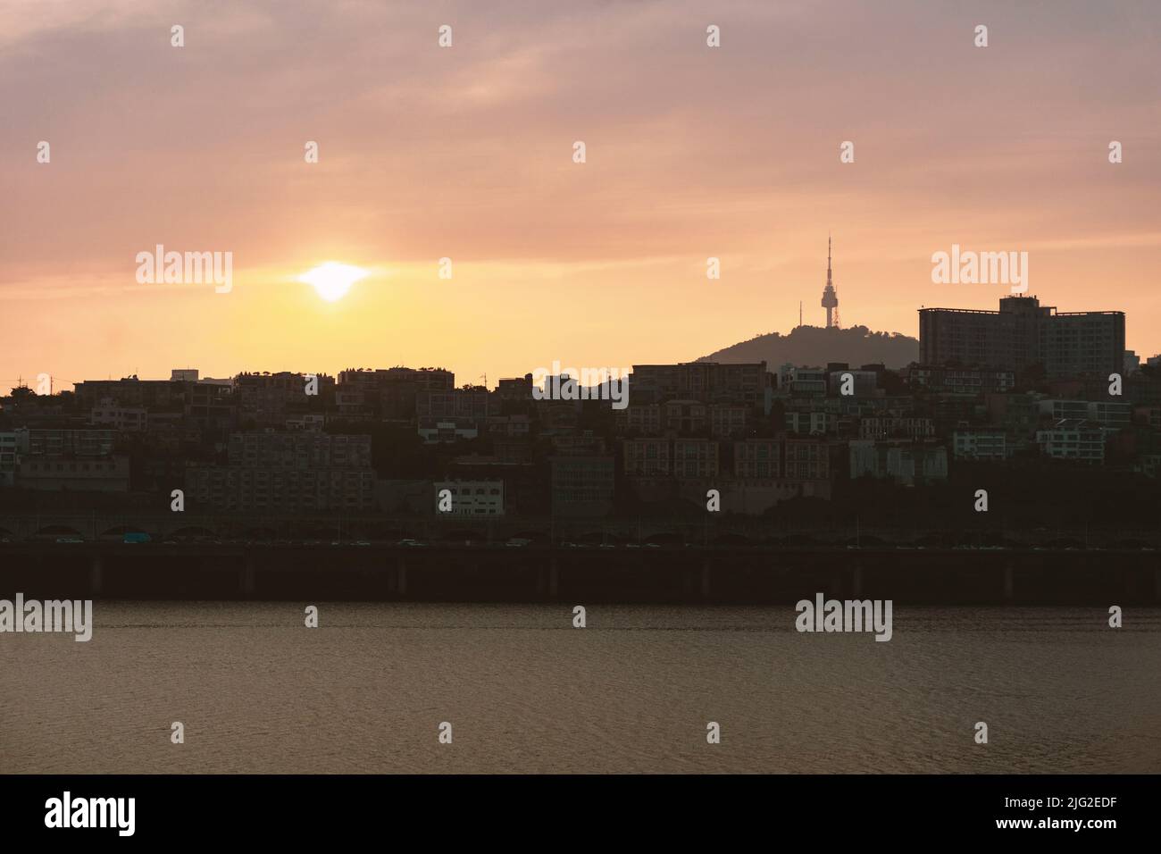Sunset scenery of the Han River in Seoul, Korea Stock Photo - Alamy