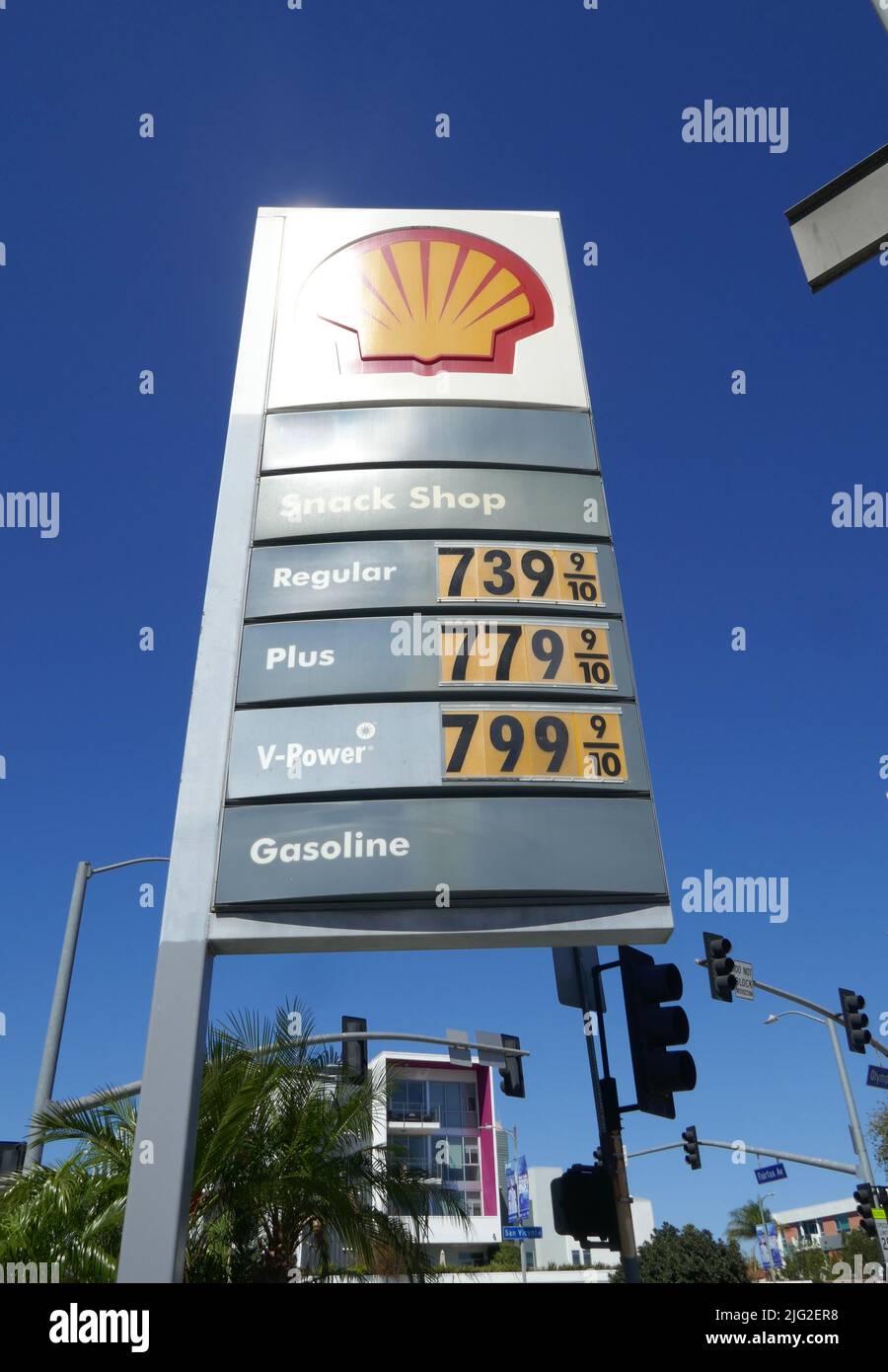 Barry shell hi-res stock photography and images - Alamy