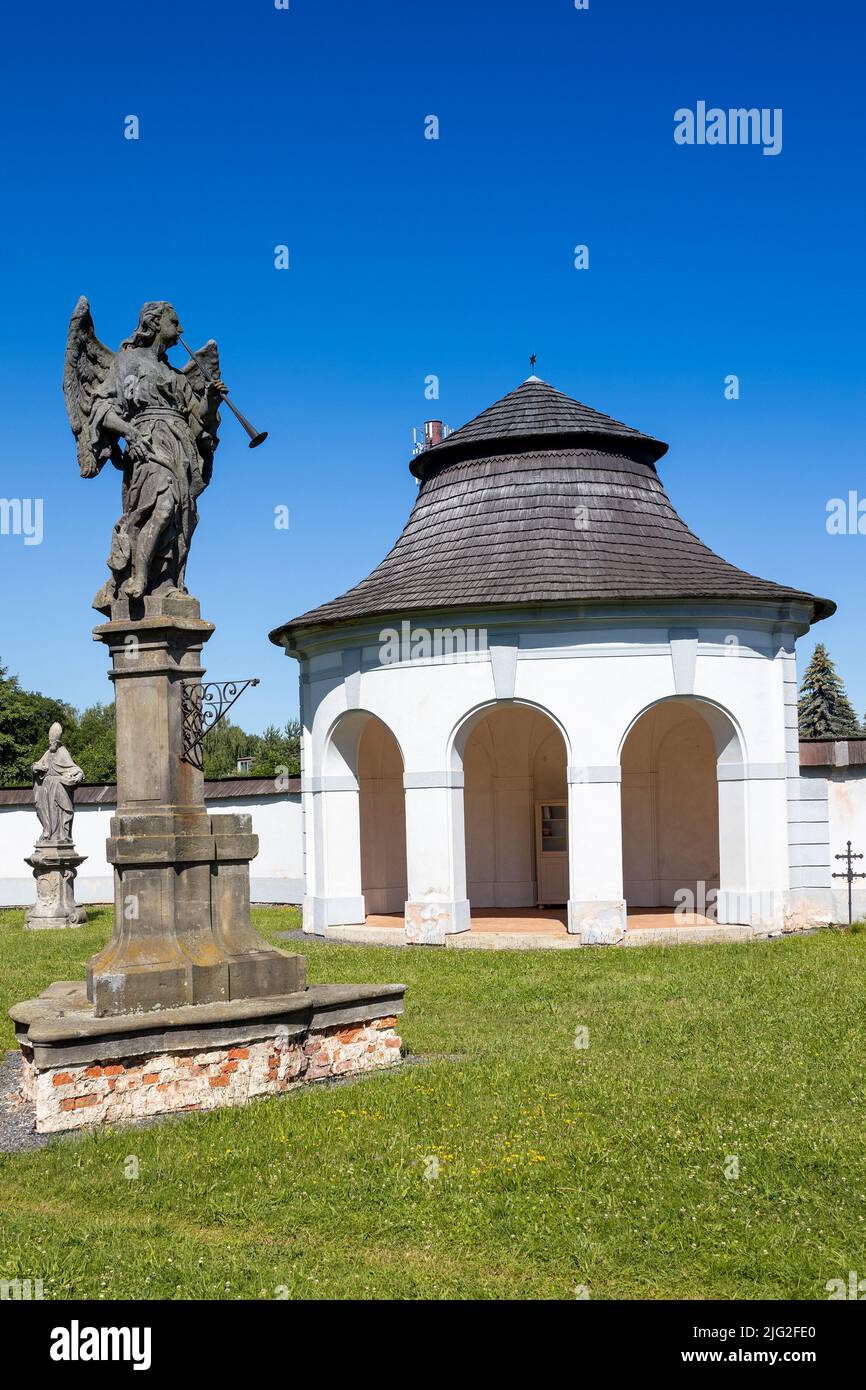 Dolní hřbitov, Zdar nad Sazavou, Vysocina, Česká republika / Lower ...