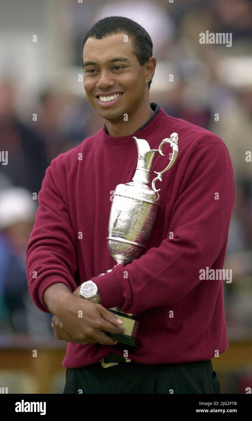 Tiger woods open golf championship 2000 hi-res stock photography and ...