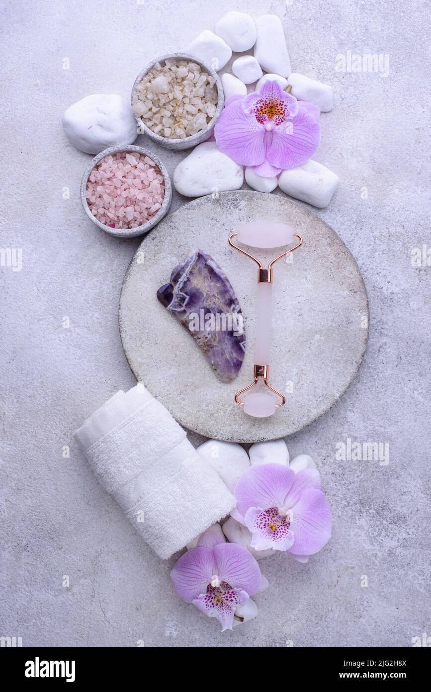 Spa concept. Natural beauty cosmetics Stock Photo - Alamy