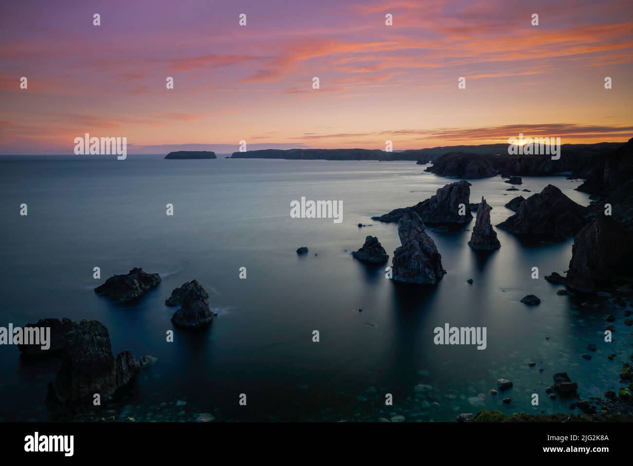 Mangersta sea stack at sunset located on the Isle of Lewis, Outer ...