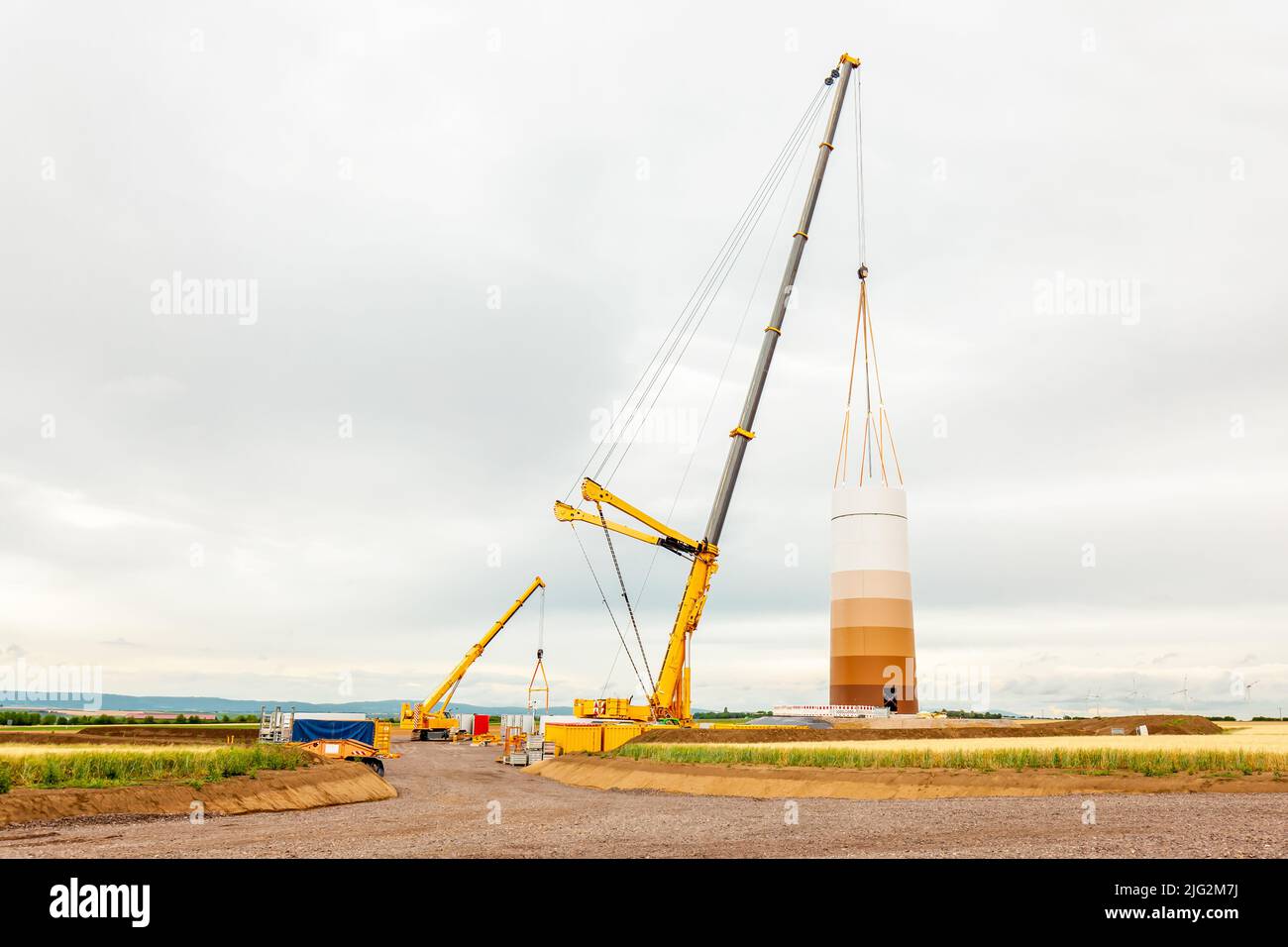 Assembling wind turbines hi-res stock photography and images - Alamy