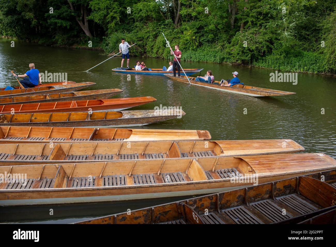 Punting on a summers evening on the River Churwell , Oxford, England ...
