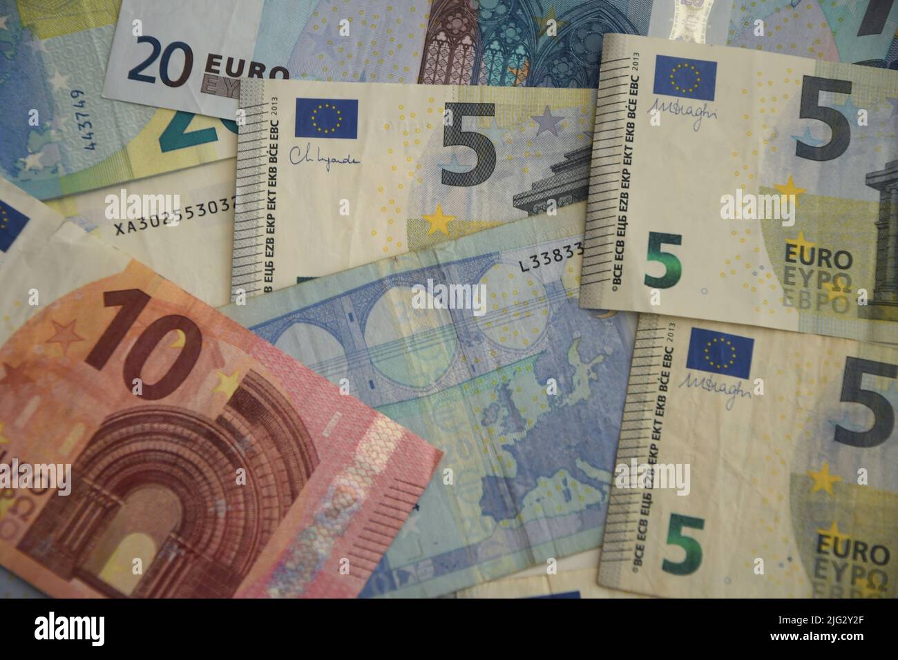Europeoan union currency hi-res stock photography and images - Alamy