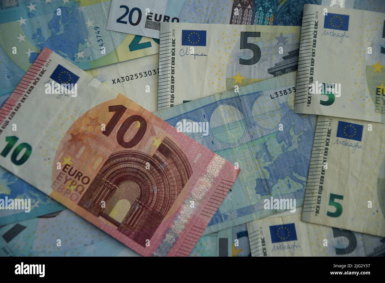 Europeoan union currency hi-res stock photography and images - Alamy