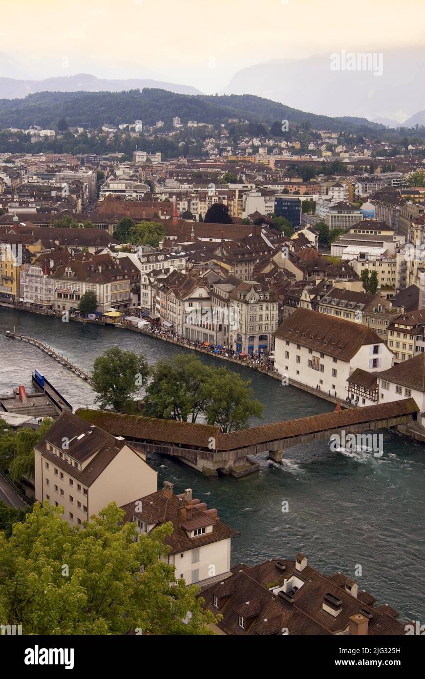 Reuss river historical buildings lucerne hi-res stock photography and ...