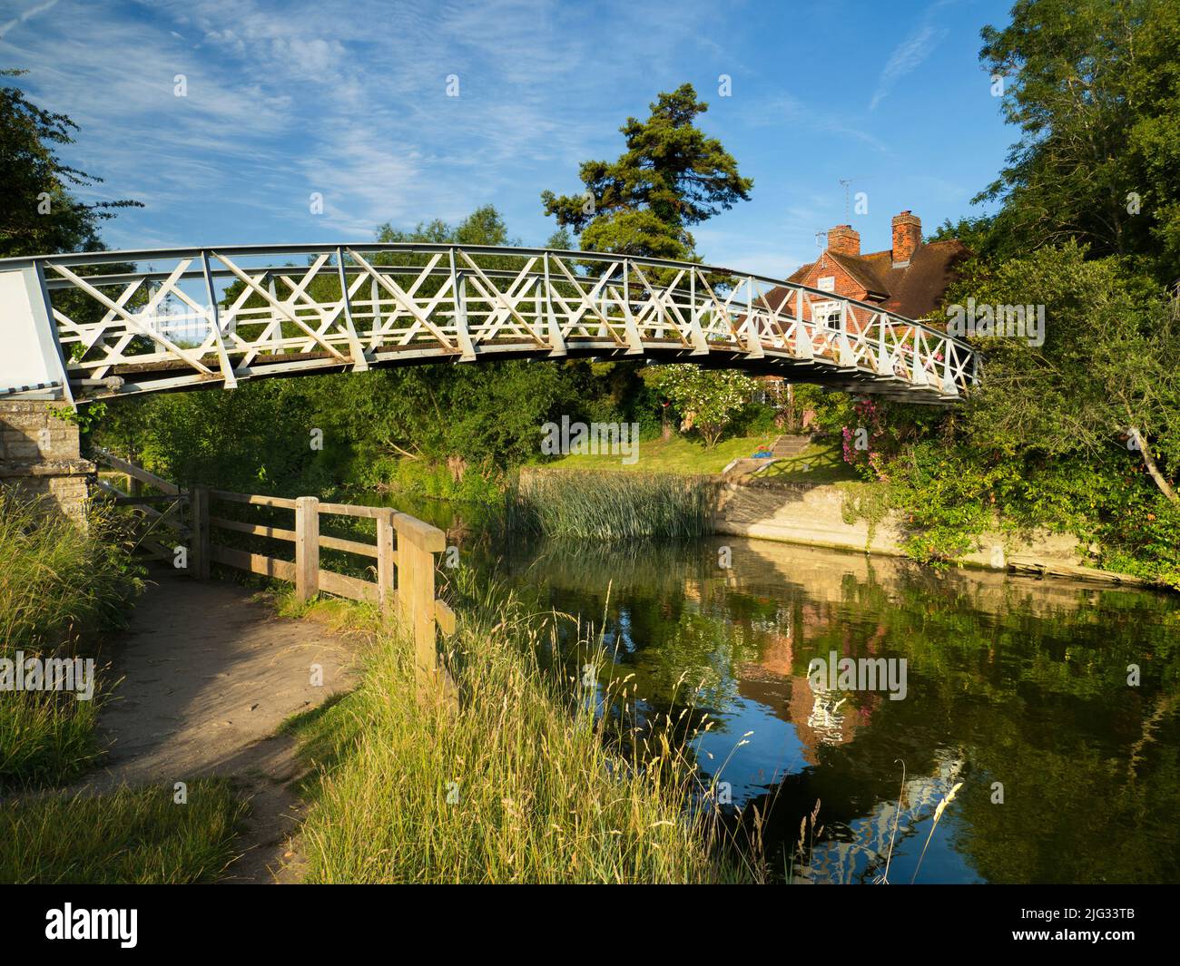 Little wittenham village hi-res stock photography and images - Alamy