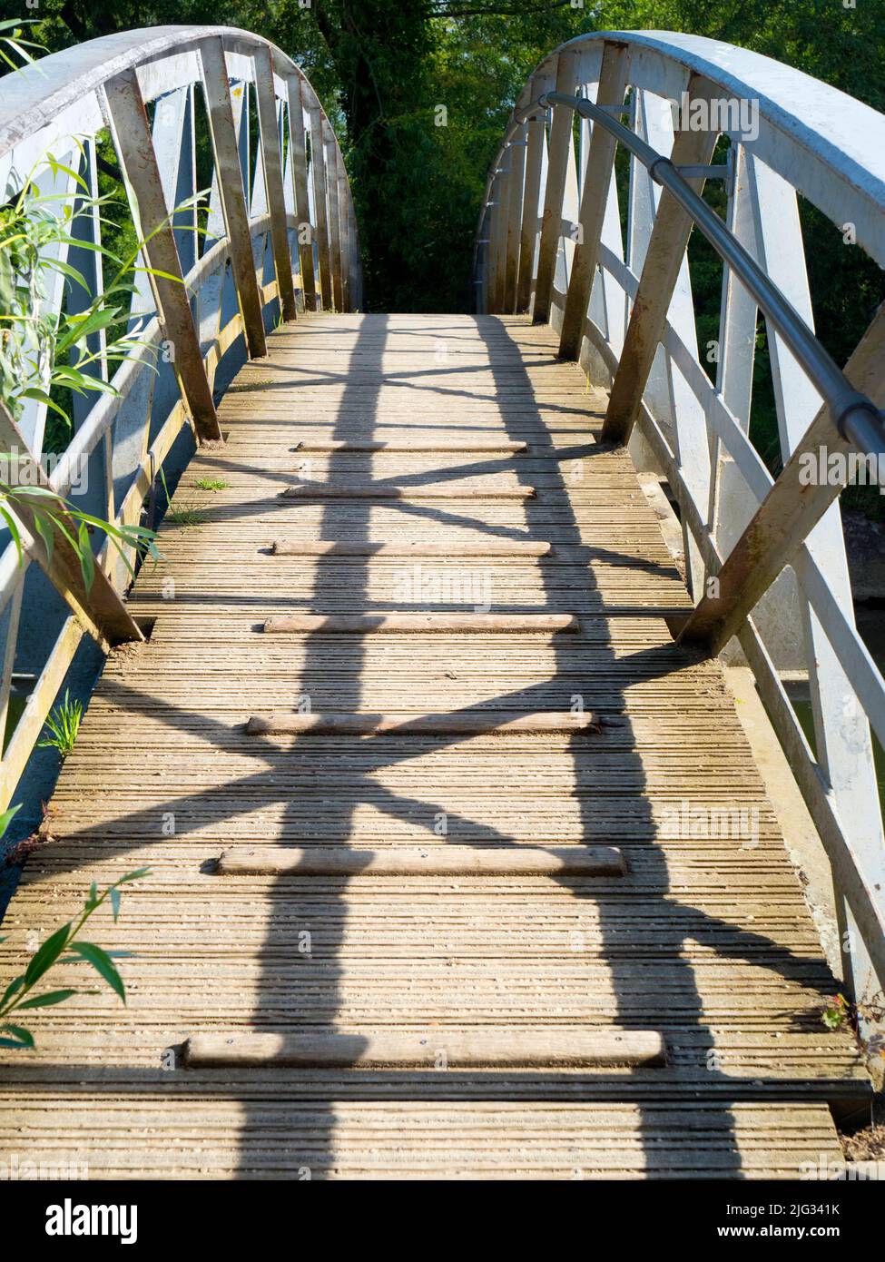 Oxford's waterways, canals, streams and rivers are a source of many ...