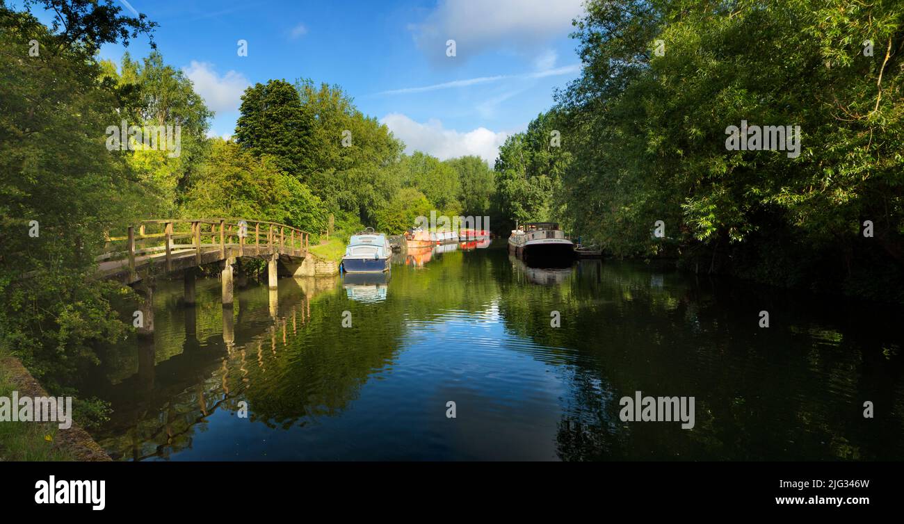 Puttering around on houseboats is a quintessentially English leisure ...