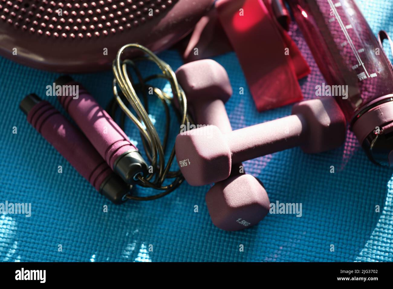 Indoor workout jumping rope hi-res stock photography and images - Alamy