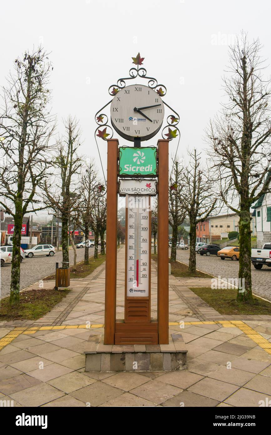 Sao Francisco de Paula, Brazil - Circa June 2022: Clock and thermometer ...