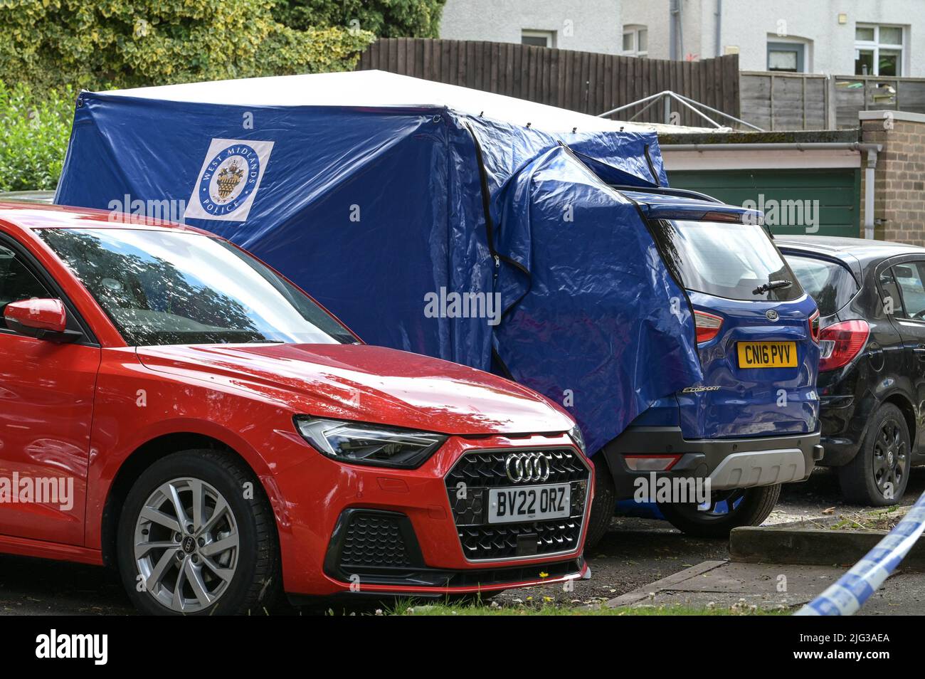 Forensics tent hi-res stock photography and images - Alamy