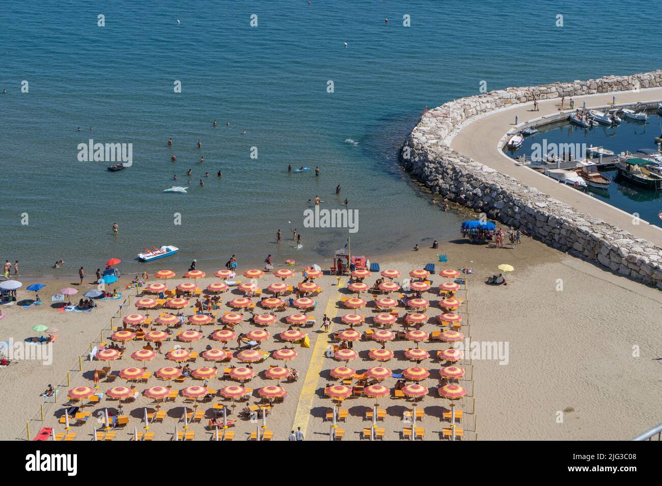 Sperlonga beach hi-res stock photography and images - Alamy