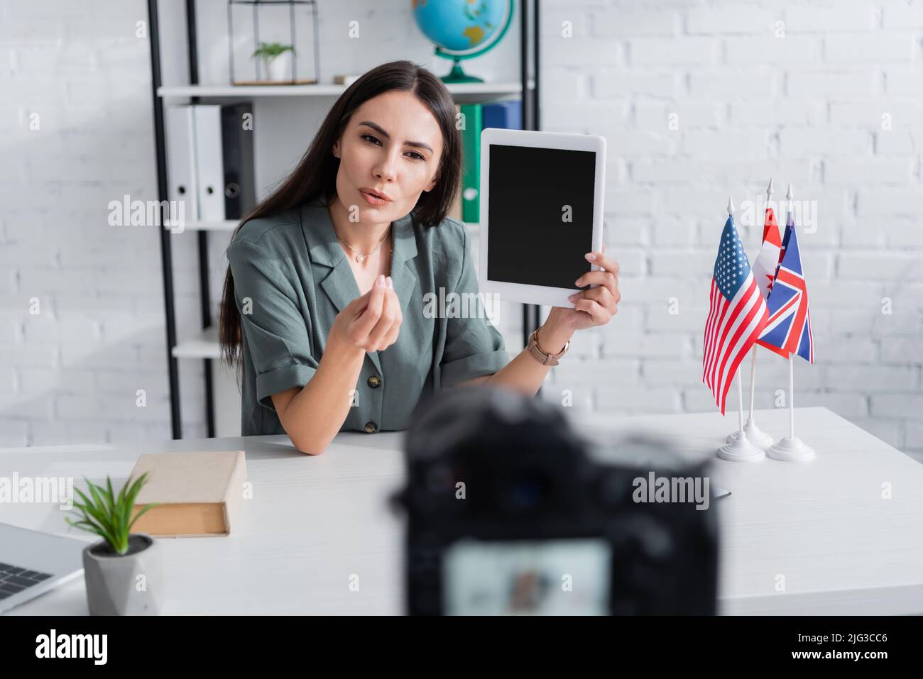 Tablet flags hi-res stock photography and images - Alamy