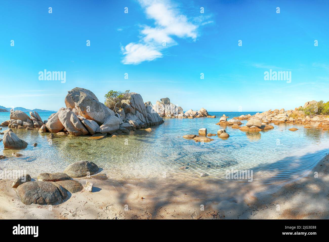 Marvelous view of Palombaggia and Tamaricciu beaches. Famous travel ...