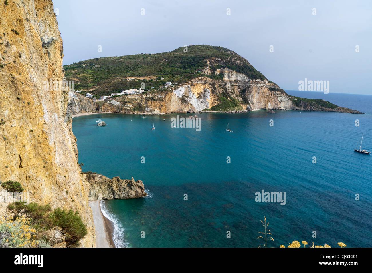 Pontine ponza luna hi-res stock photography and images - Alamy