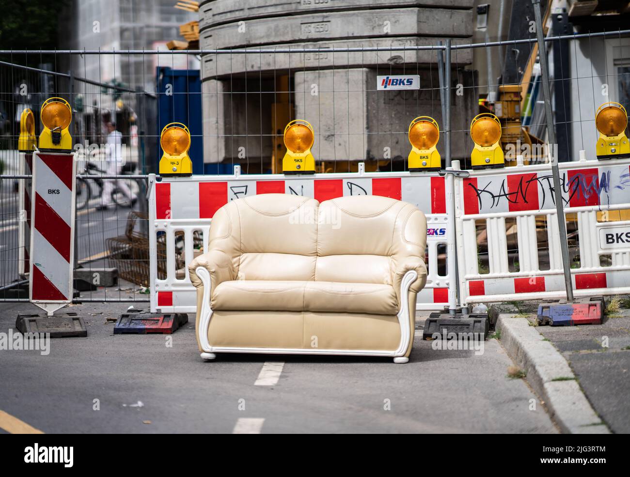 20 April 2021, Hessen, Frankfurt/Main: A little-worn, two-seater sofa ...