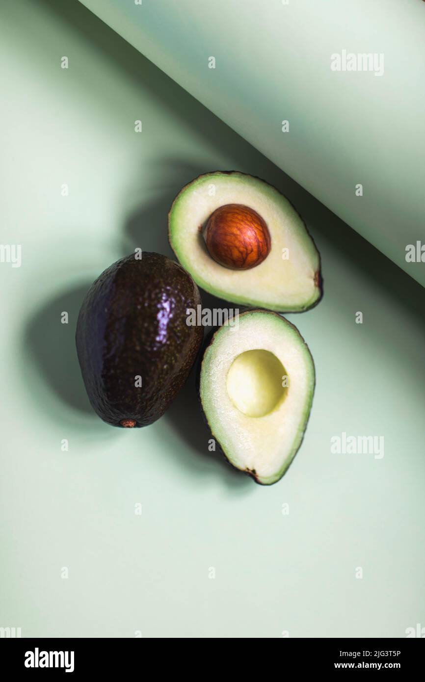 Avocado oil cut out hi-res stock photography and images - Alamy