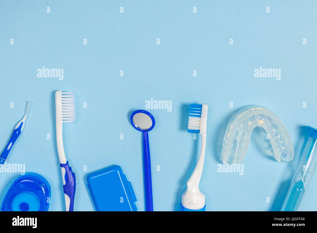 set for thorough cleaning of the oral cavity. Equipment for cleaning ...