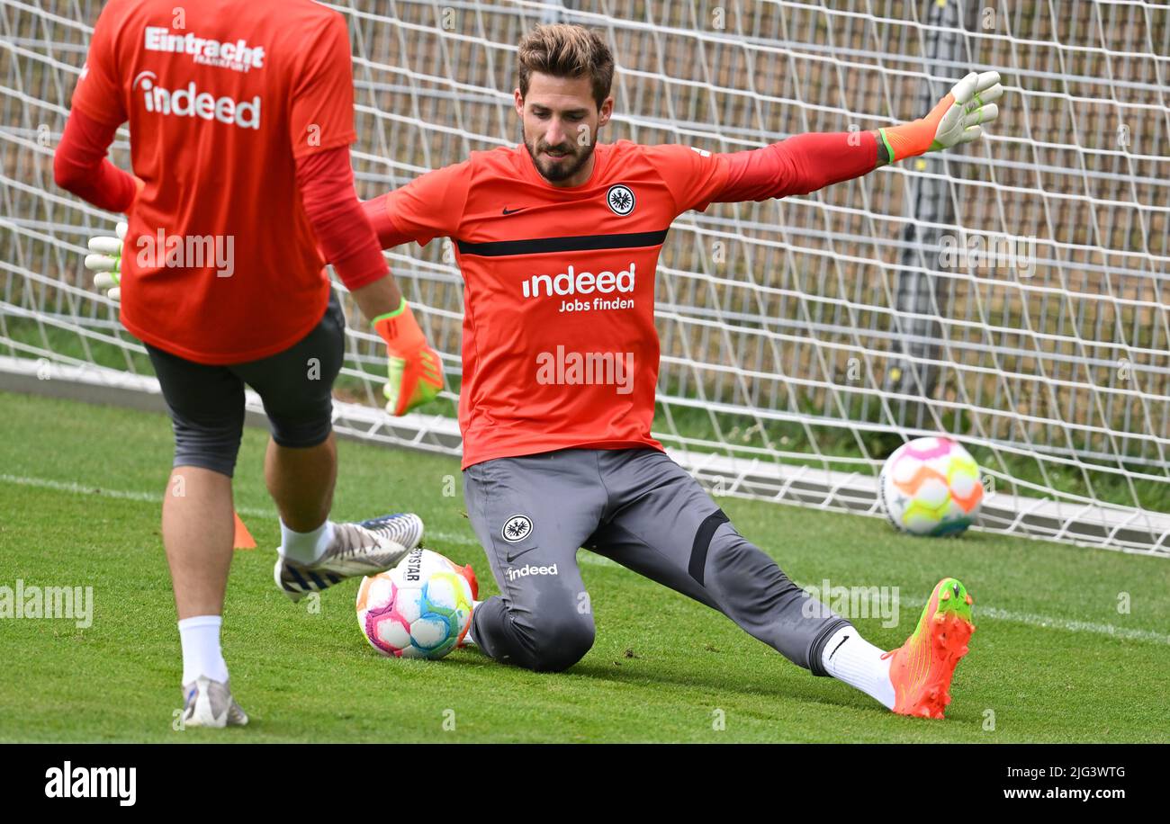 07 July 2022, Hessen, Frankfurt/Main: Goalkeeper Kevin Trapp goes for ...