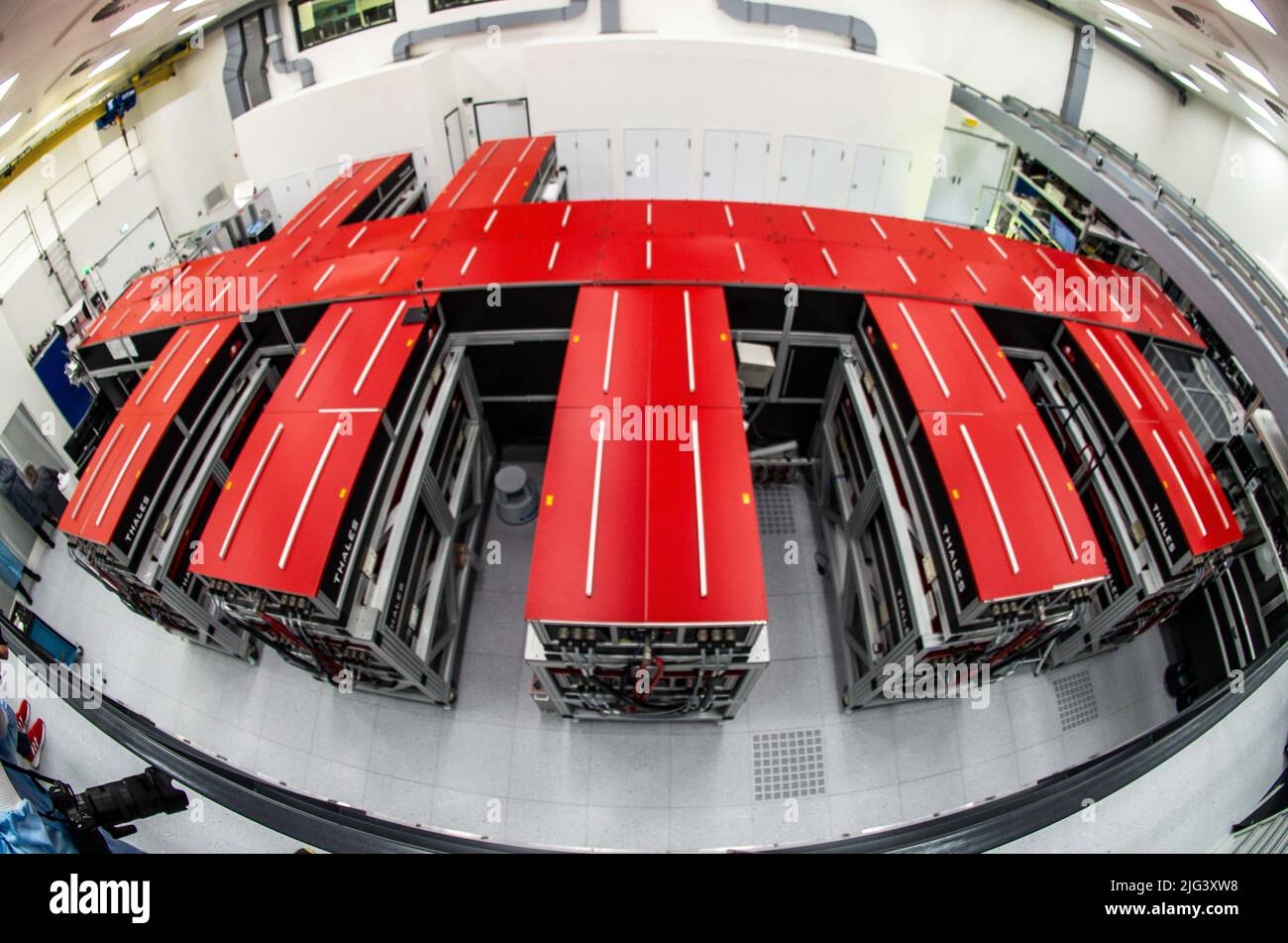 Munich, Bavaria, Germany. 7th July, 2022. Inside the CALA laser labs at ...