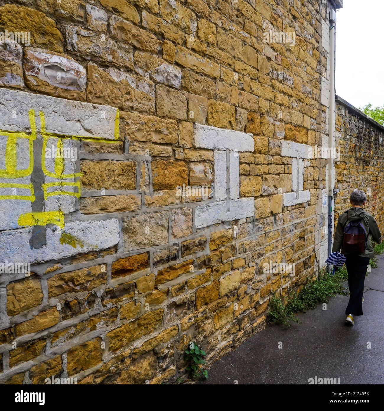 La Croix-Rousse district, a ballad in the footpath of Flora Triistan ...