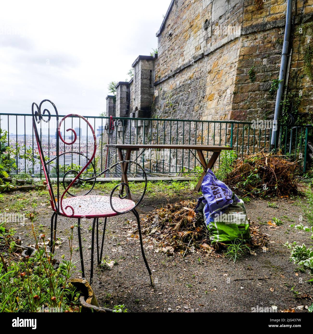 La Croix-Rousse district, a ballad in the footpath of Flora Triistan ...