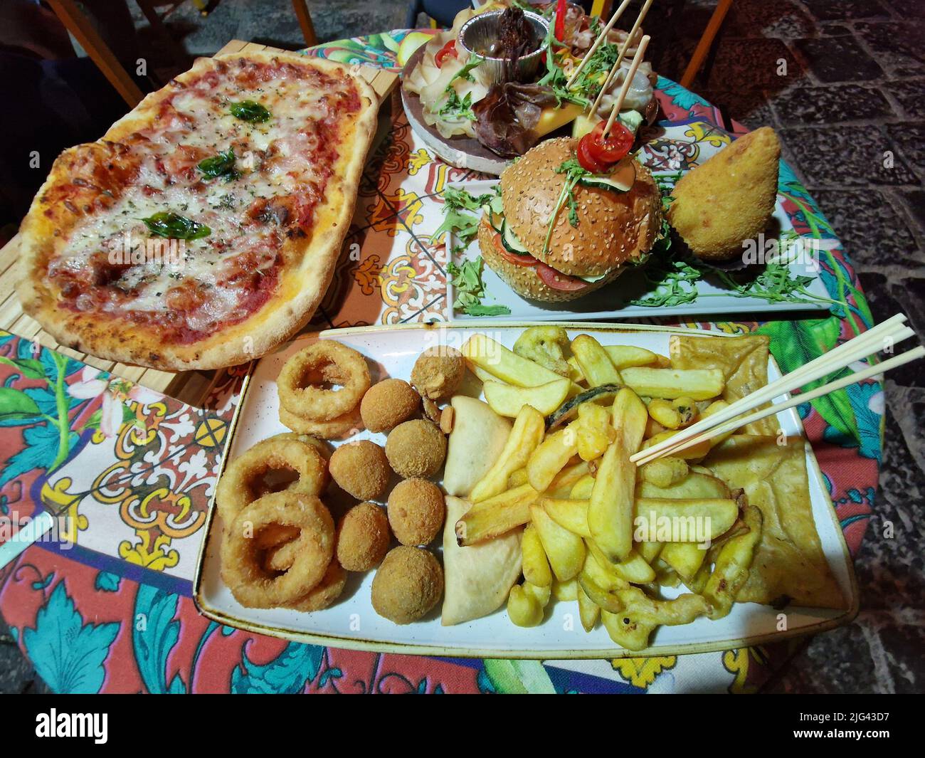 Fritto misto hi-res stock photography and images - Alamy