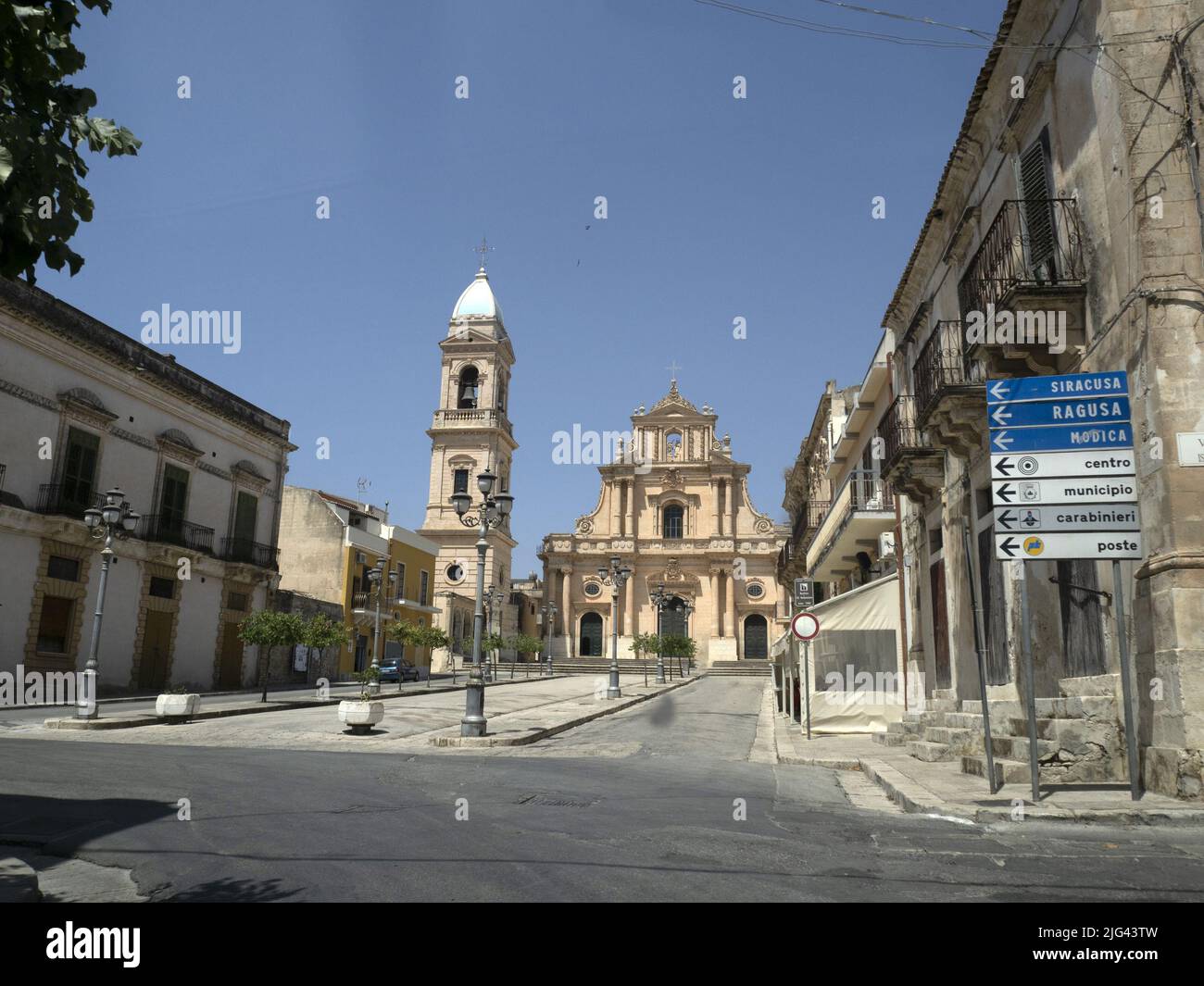 Ispica old medieval village sicily Stock Photo - Alamy