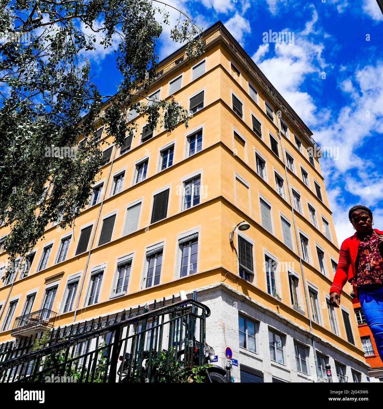 La Croix-Rousse district, a ballad in the footpath of Flora Triistan ...