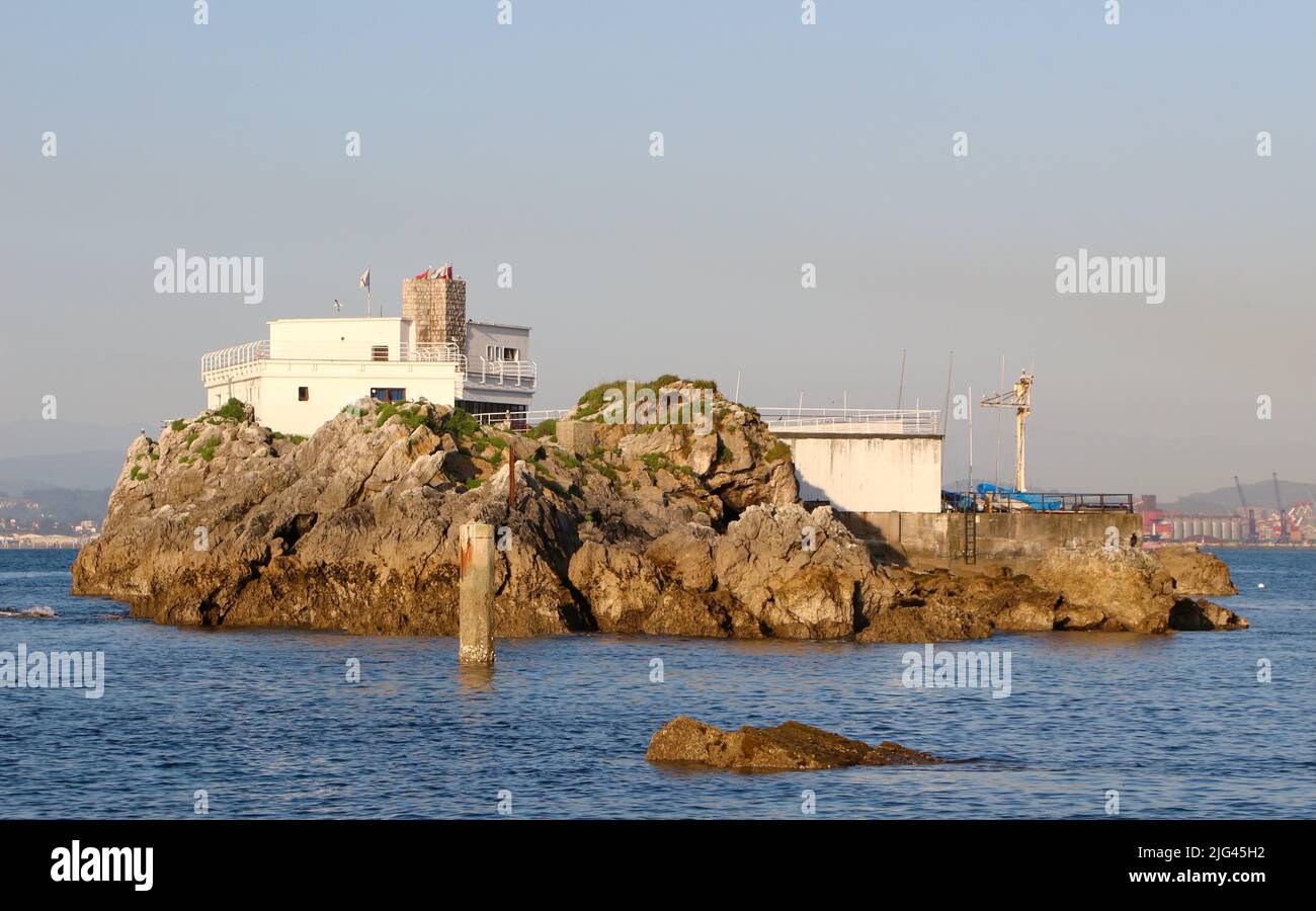 Santander isla torre spain hi-res stock photography and images - Alamy