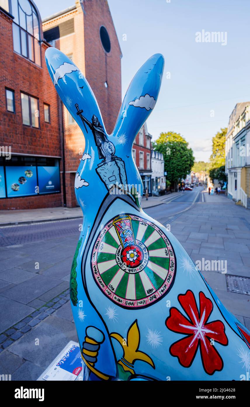 'Hero Hare', a sculpture by Jenny Leonard in the Hares of Hampshire ...