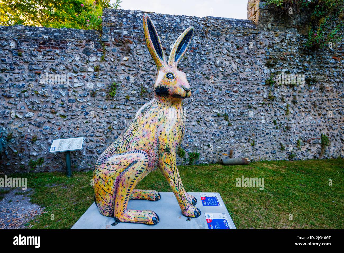 'Hartley Hare', a sculpture by Jacky Purtill in the Hares of Hampshire ...