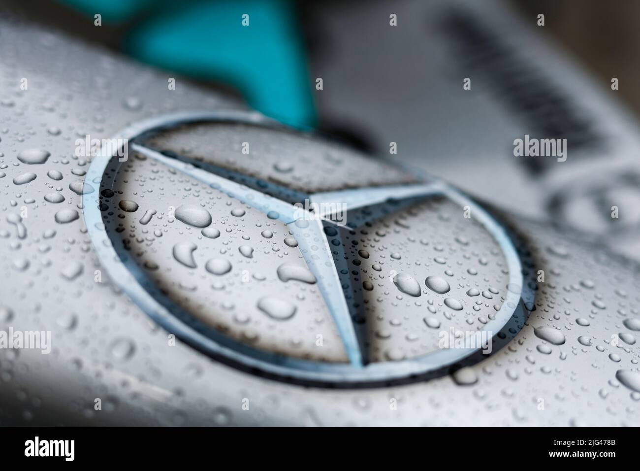 Mercedes f1 2022 front wing hi-res stock photography and images - Alamy