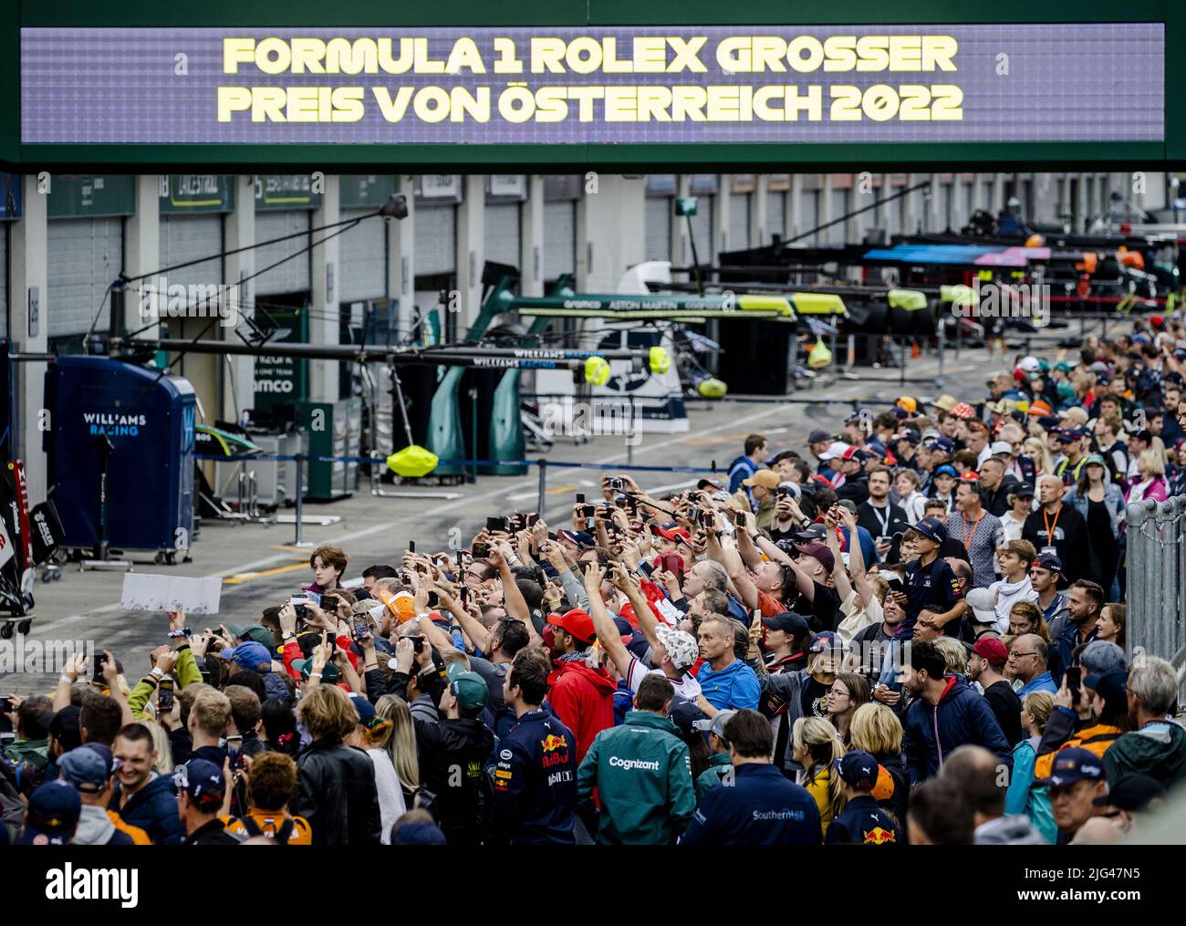 SPIELBERG - Fans watch the pitlane on the Red Bull Ring race track in ...