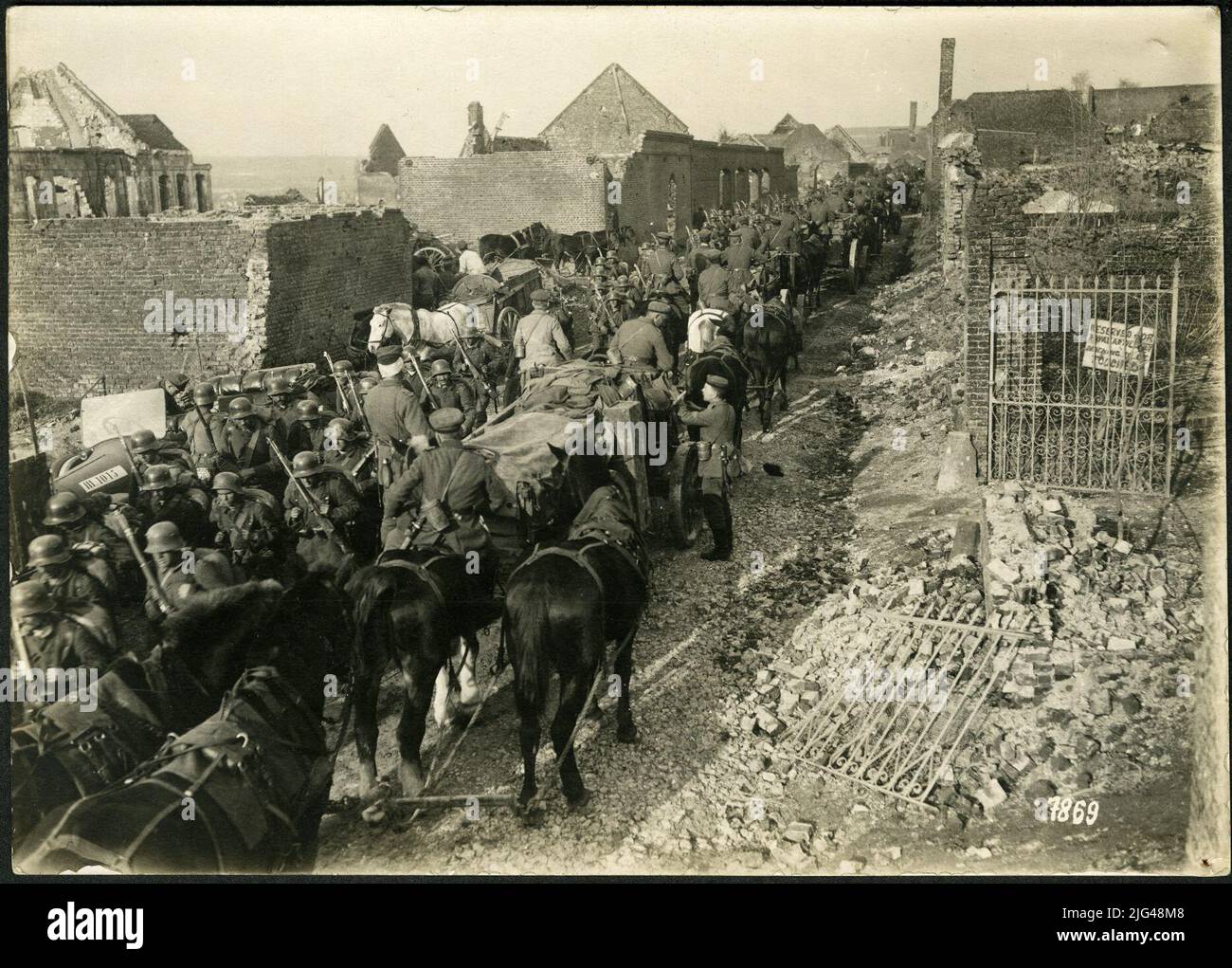 The big battle in the west. German columns on the advance through the ...