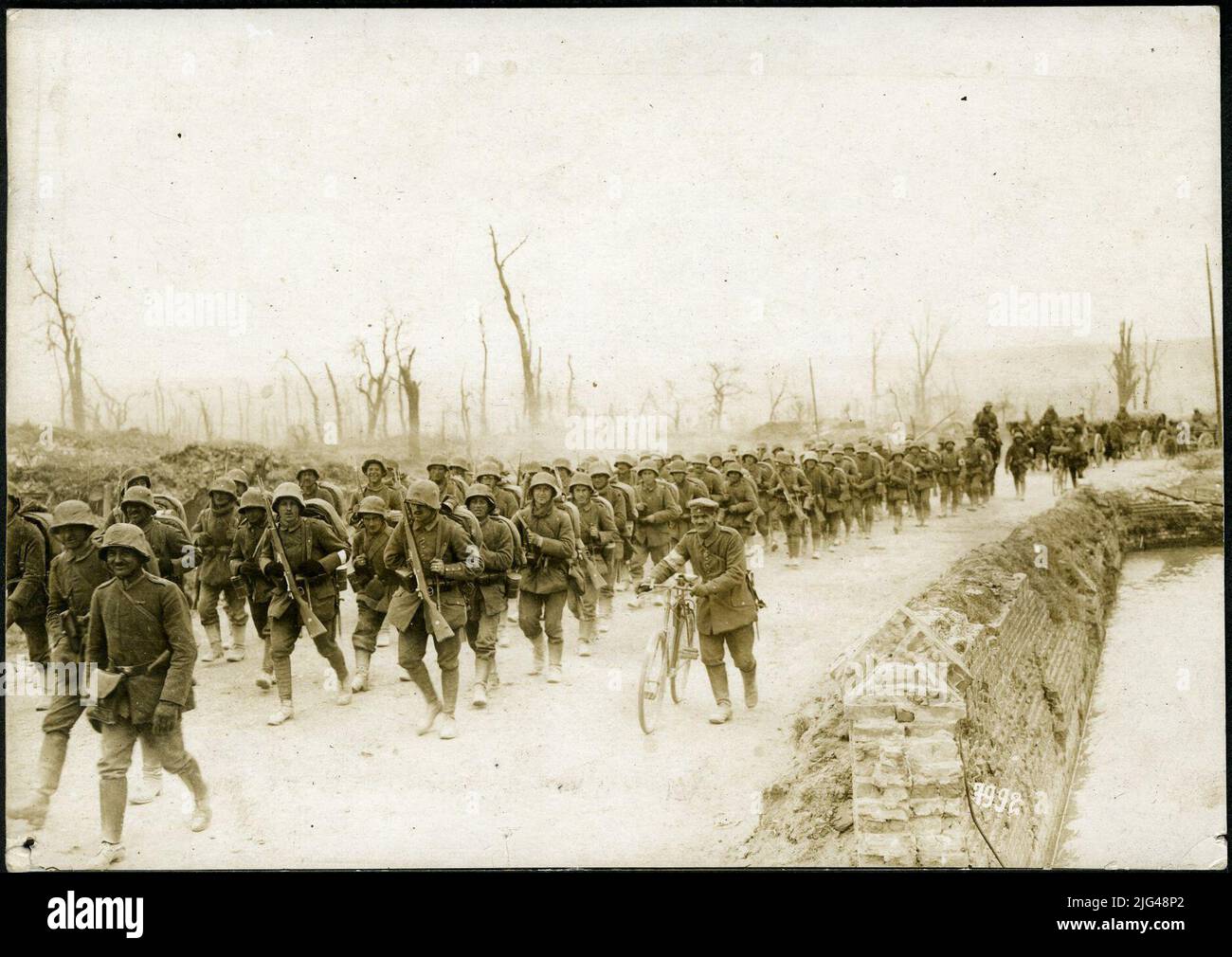 The big battle in the west. German reserves in the fight on the street ...