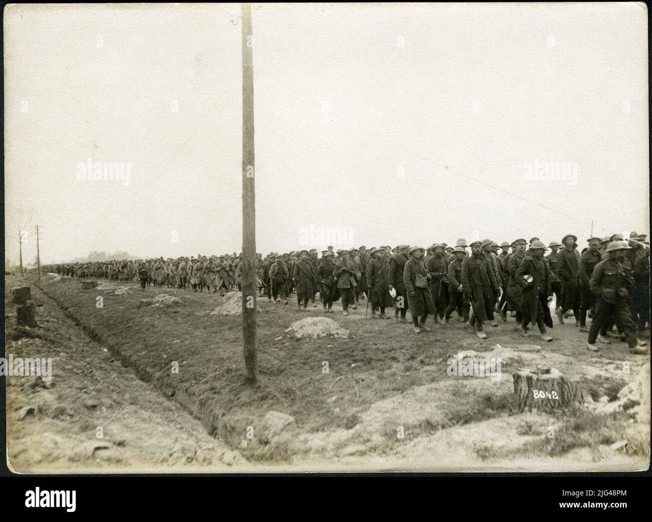 The big battle in the west. Removing Engl. And French prisoner from ...