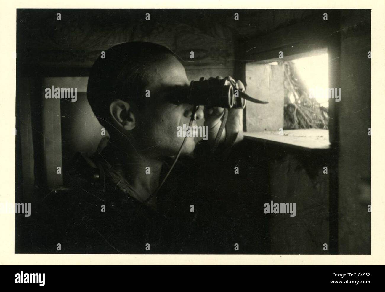 Portrait of Divisionary Soldier with Prismatic. Divisional soldier ...