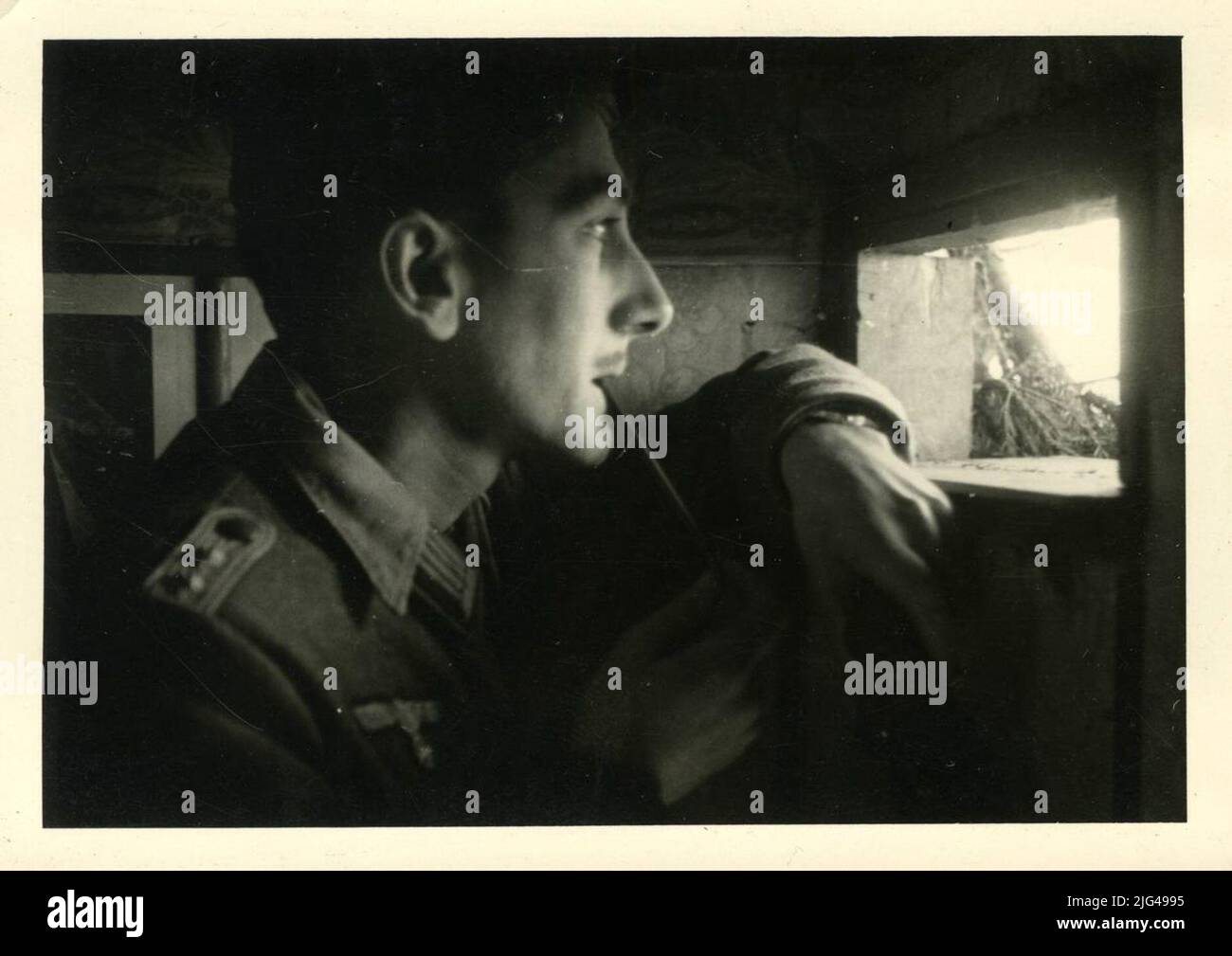 Portrait of a division captain looking for a tronera. Leningrad Front ...