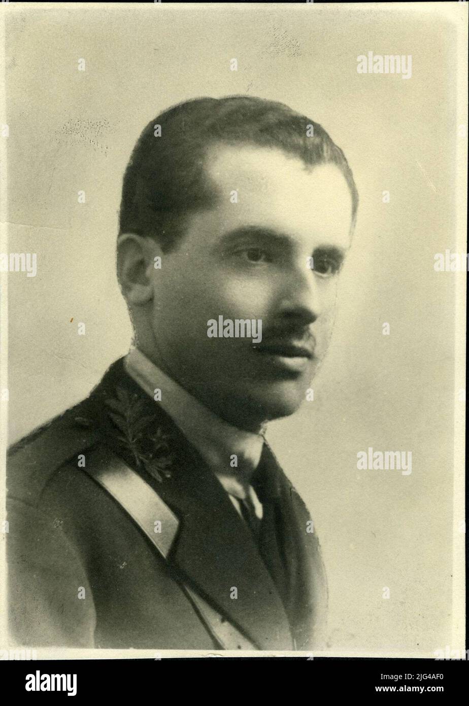 CTE PHOTOGRAPHY. D. Roman Aiza Vargas Machuca., 1940. Characters: Aiza ...