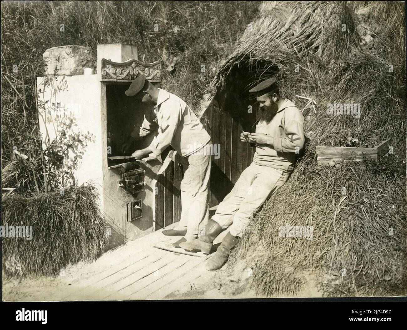 German field gray on the stove in front of the shelter: 1149 Stock ...