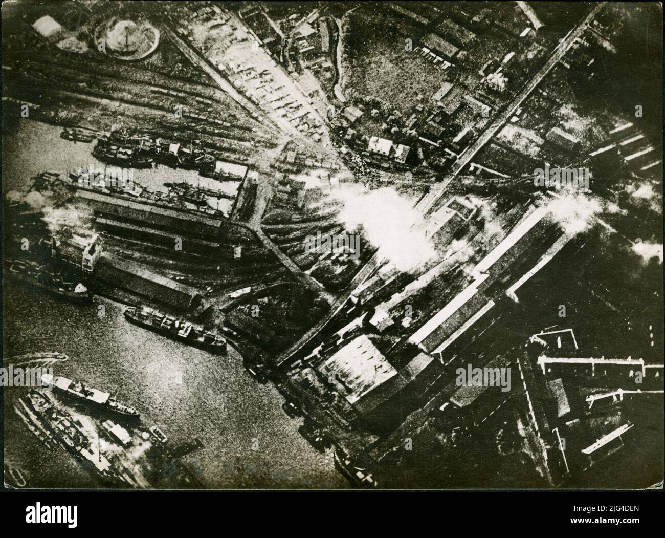Aerial view of a port Stock Photo - Alamy