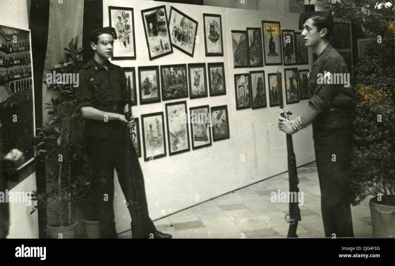 Falangist hi-res stock photography and images - Alamy