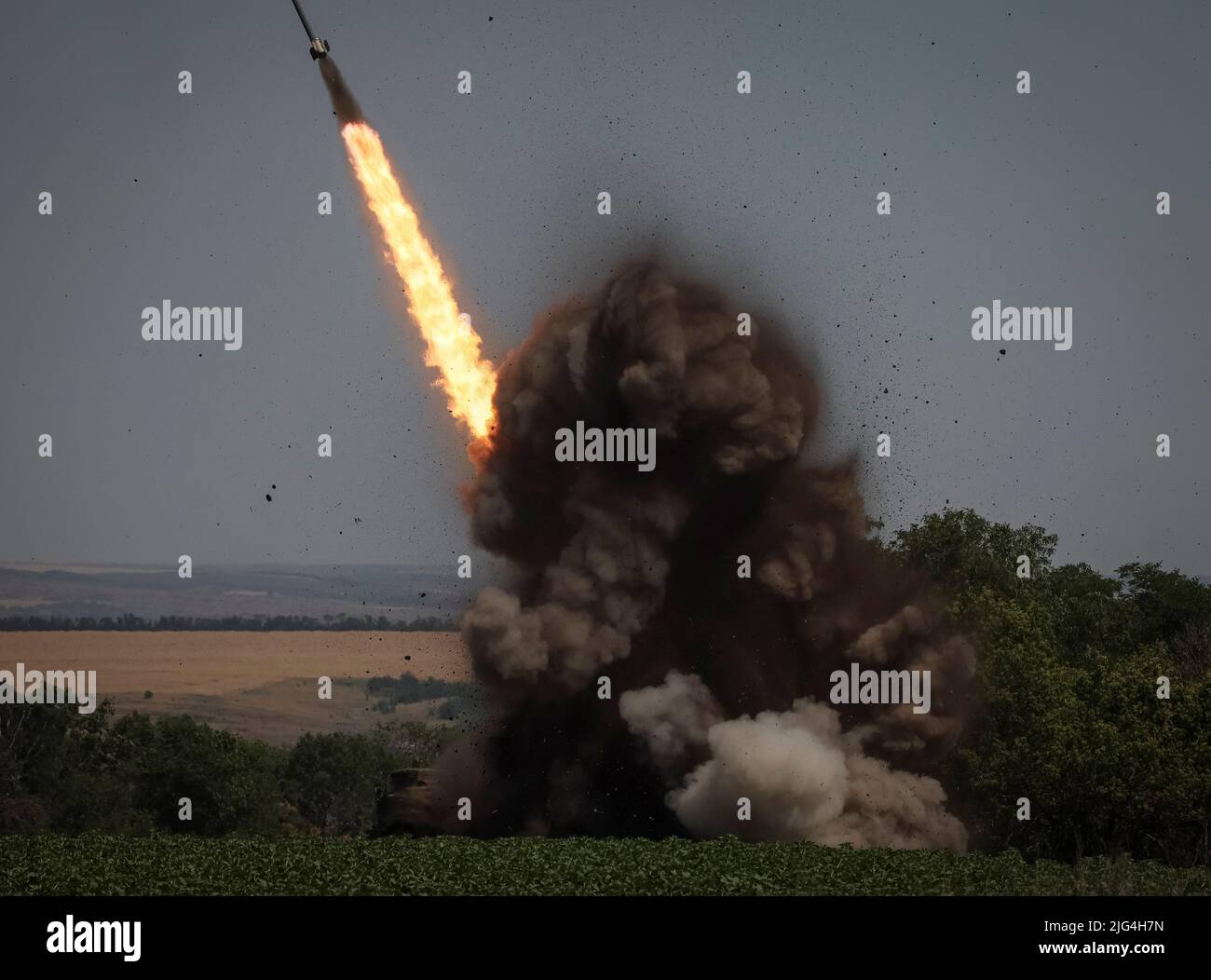 Multiple rocket launch system hi-res stock photography and images - Alamy