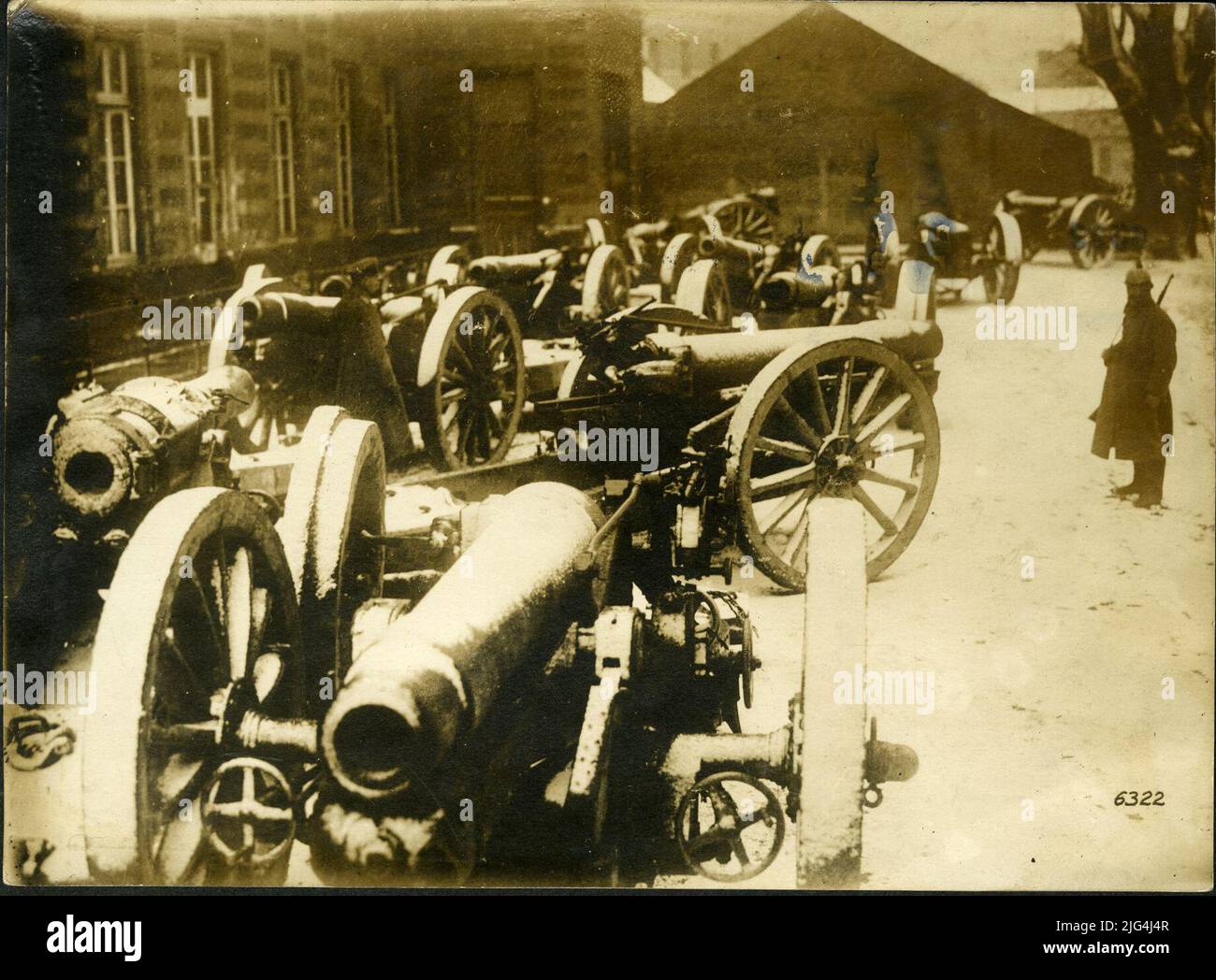 The lost tank battle of the English at Cambrai. Captured English heavy ...