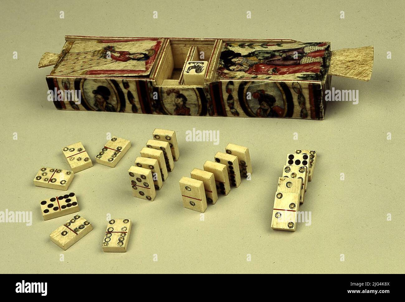 Ivory game box hi-res stock photography and images - Alamy