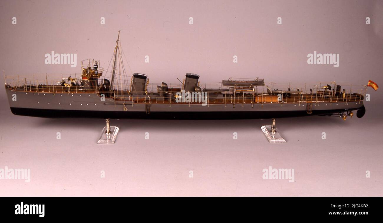 Bustamante Class Contribution Model (1913-1930). Destroyer Model. It is ...